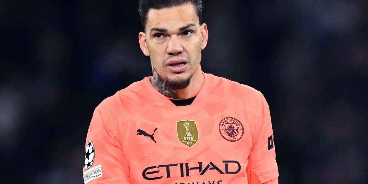 WATCH l World's Best Goalkeeper? Ederson's Shocking Blunder Costs City ...