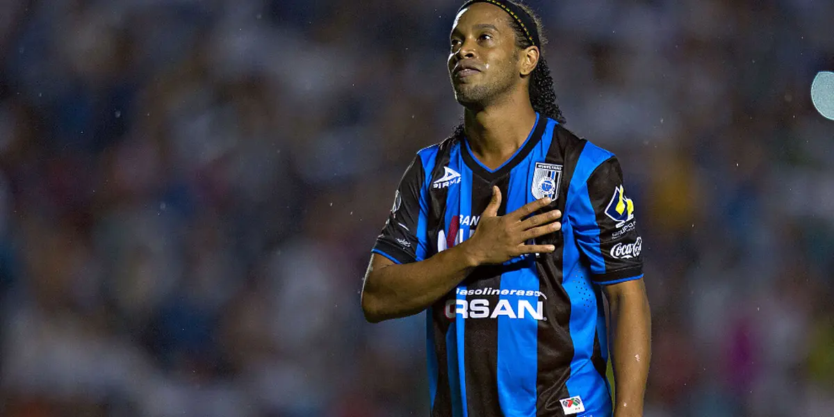 Ronaldinho was the cover athlete of this soccer game
