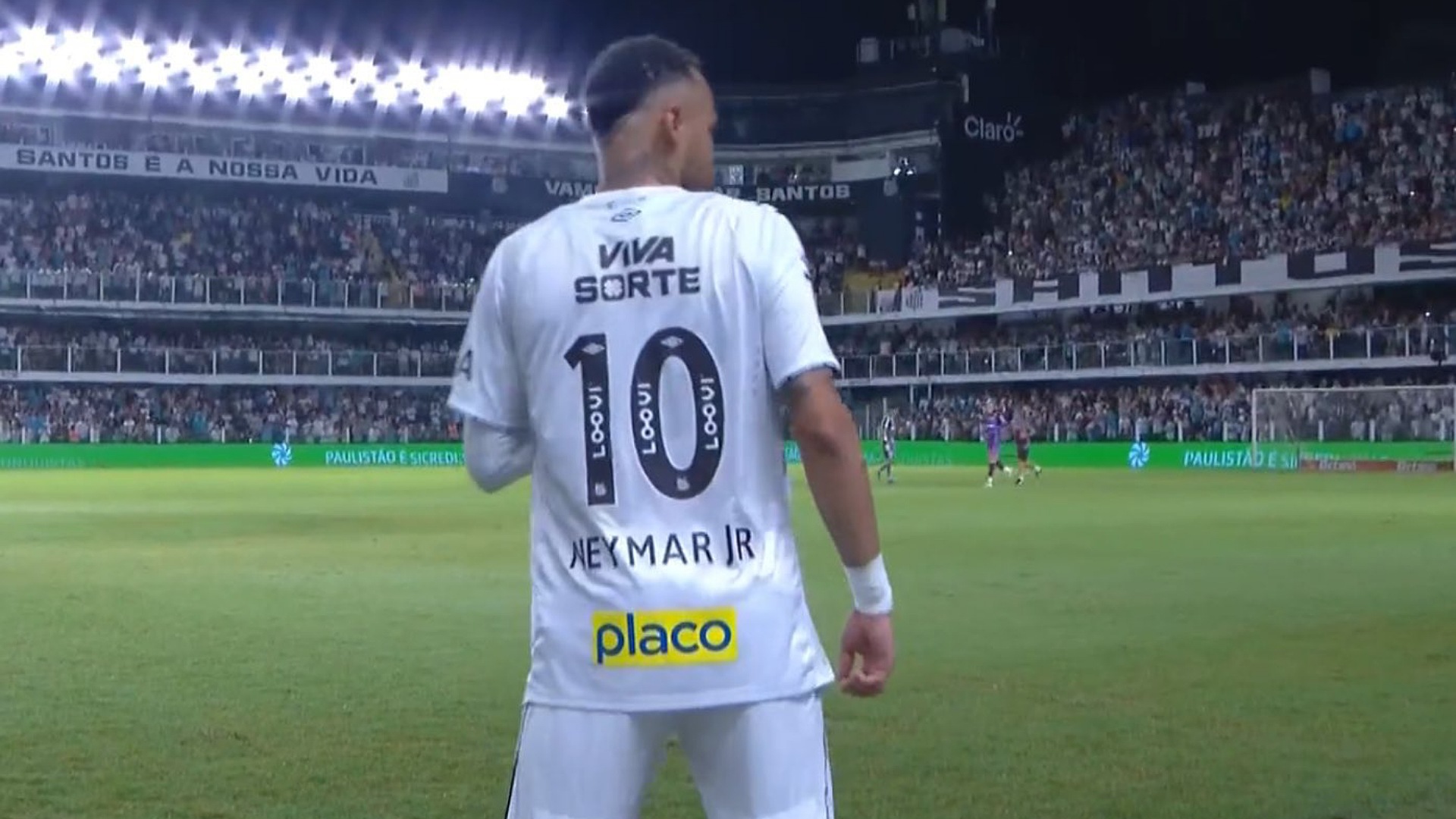 WATCH | Neymar's Santos Debut: A Dream Come True for Fans and Player