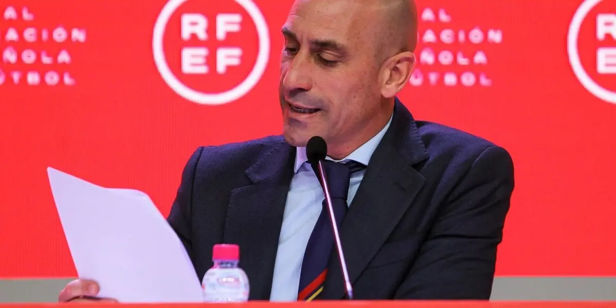 The football world's reaction to Luis Rubiales' words after kissing ...
