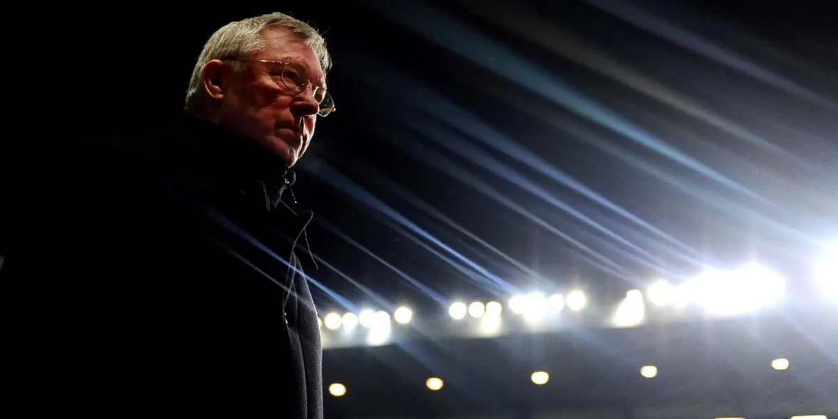 How Did Sir Alex Ferguson Use Tactical Formations Like 4-4-2 to Achieve ...