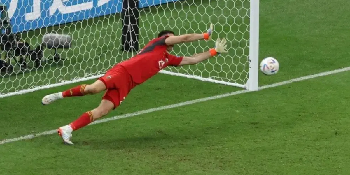 The unexpected motivation that Dibu Martínez had to save the two ...